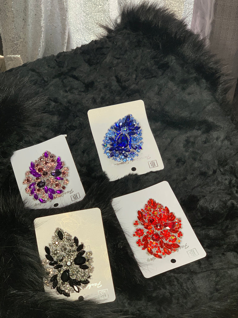 Diva tear pin | EETique Fashions